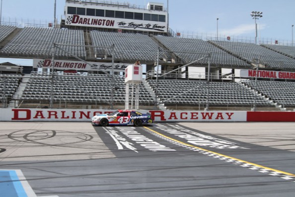 Entry list for NASCAR Sprint Cup race at Darlington Raceway | Tireball ...
